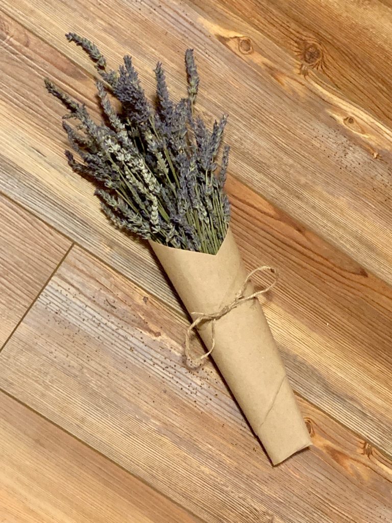 Dried Lavender Bundle - Potter Creek Lavender